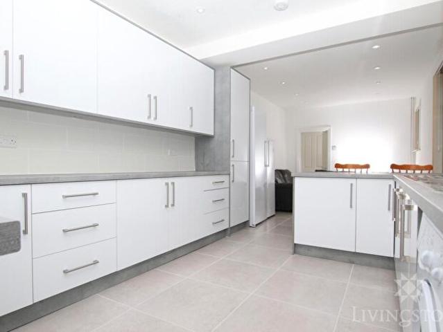 5 Bedroom Terraced House To Rent In Lorne Road, Leicester, LE2