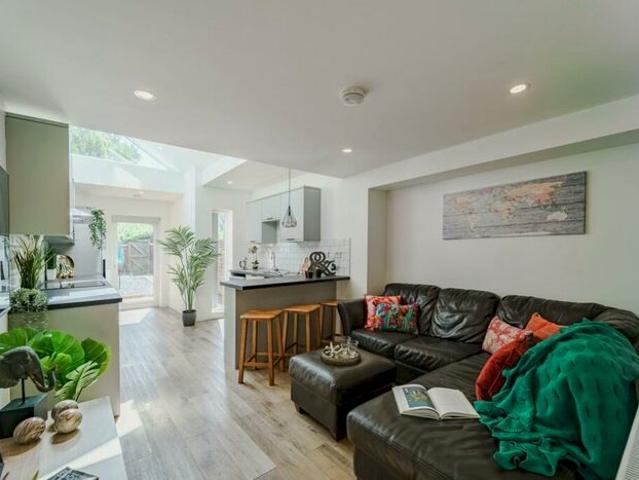5 Bedroom Terraced House To Rent In Sovereign Road, Earlsdon, Coventry, CV5