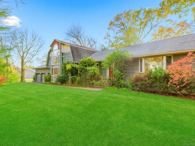 5 bedroom, Trumbull CT 06611 104151235