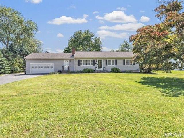 5 bedroom, Trumbull CT 06611 104605152