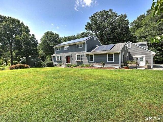 5 bedroom, Trumbull CT 06611 105123959