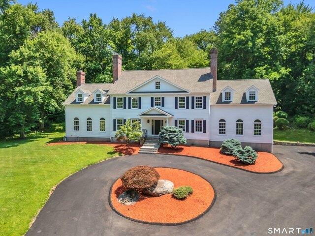 5 bedroom, Trumbull CT 06611 105158053