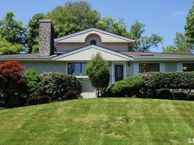 5 bedroom, Trumbull CT 06611 LS102798564
