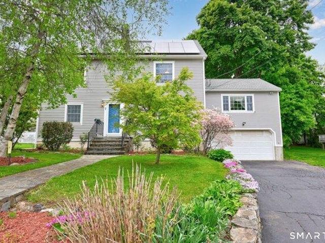 5 bedroom, Trumbull CT 06611 LS102826739
