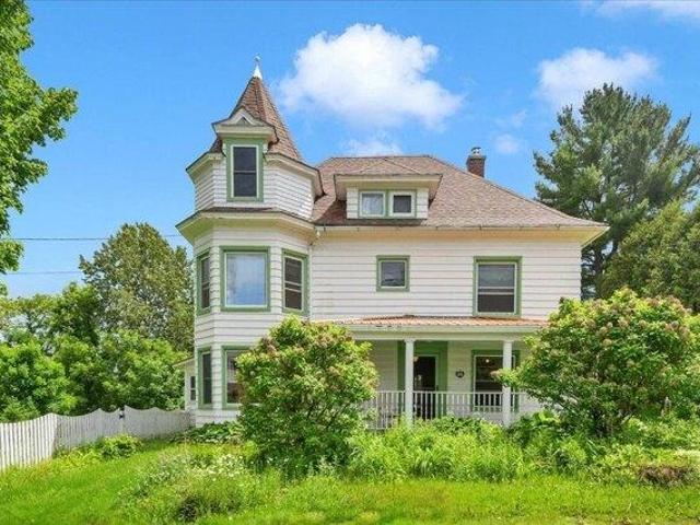 5 bedroom, Troy VT 05859 104543218