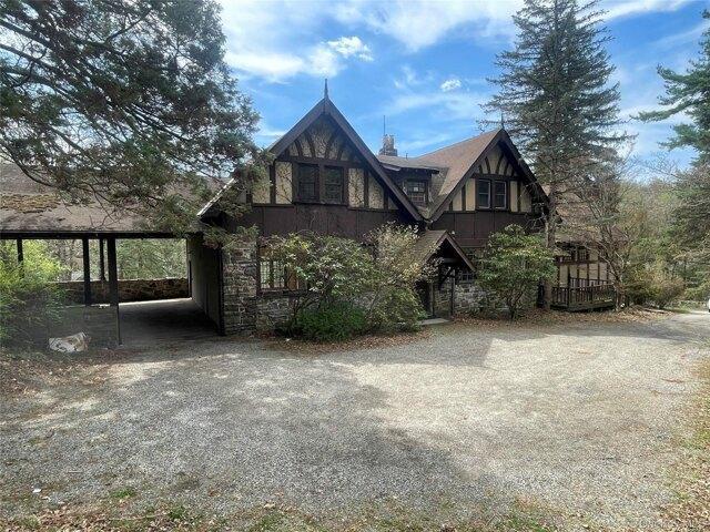 5 bedroom, Tuxedo Park NY 10987 102279987
