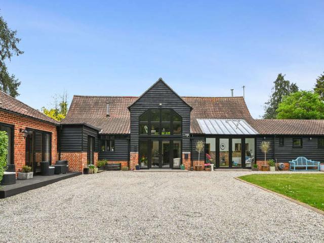5 Bedroom Unique Property