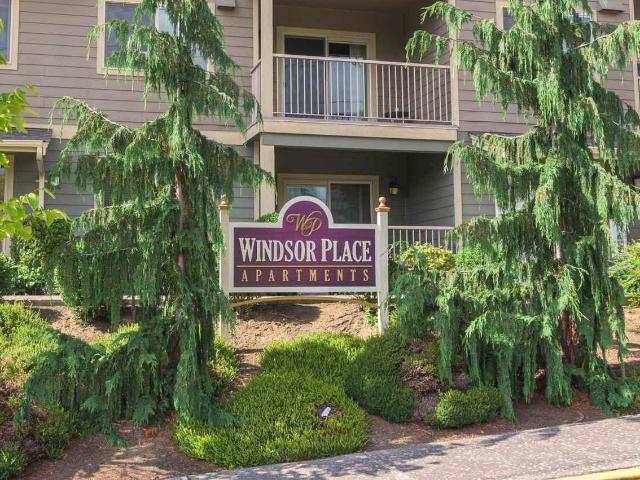 5 Bedroom Unit, Avail. 9/9 4 Bedroom Apartment for Rent at 2011 Knox Ave, Bellingham, WA 98225 Happy Valley