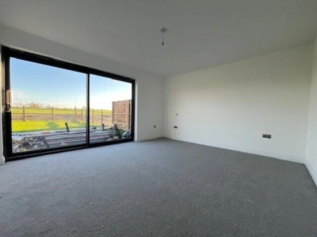 5 bedroom unspecified
