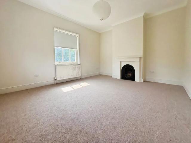 5 bedroom unspecified