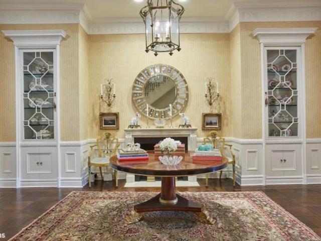 5 bedroom, Upper East Side NY LS81468911
