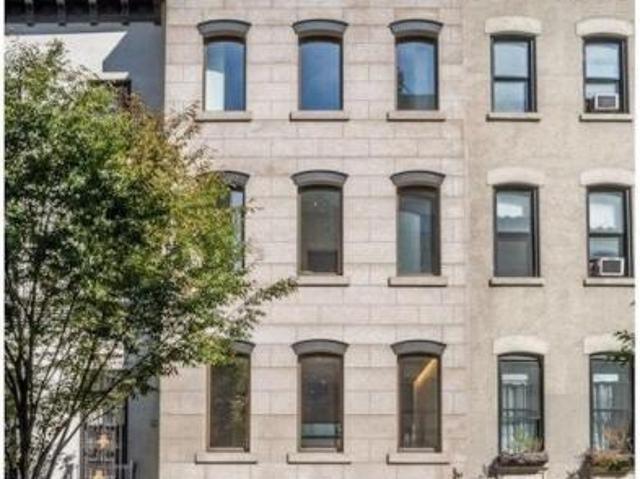 5 bedroom, Upper East Side NY 102243958