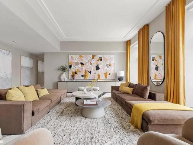 5 bedroom, Upper East Side NY 98330382