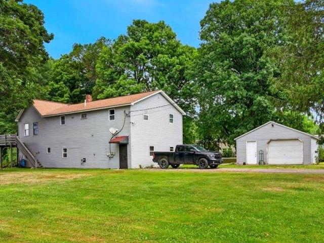 5 bedroom, Vassalboro ME 04989 105123801