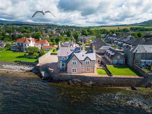 5 Bedroom Villa Argyll And Bute Argyll And Bute 100366308