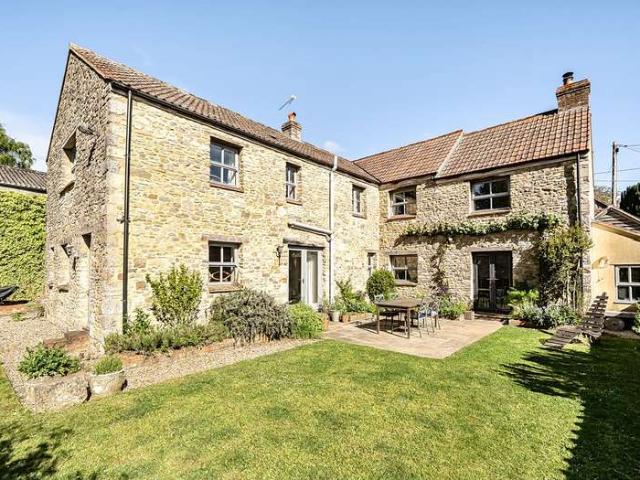 5 Bedroom Village House