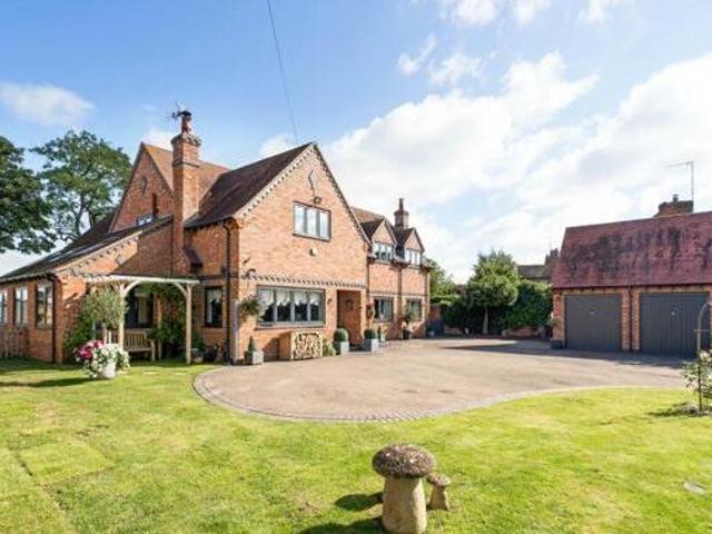 5 Bedroom Village House For Sale In Warwick, Warwickshire