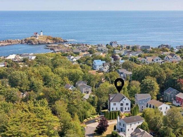 5 bedroom, York ME 03909 104831100
