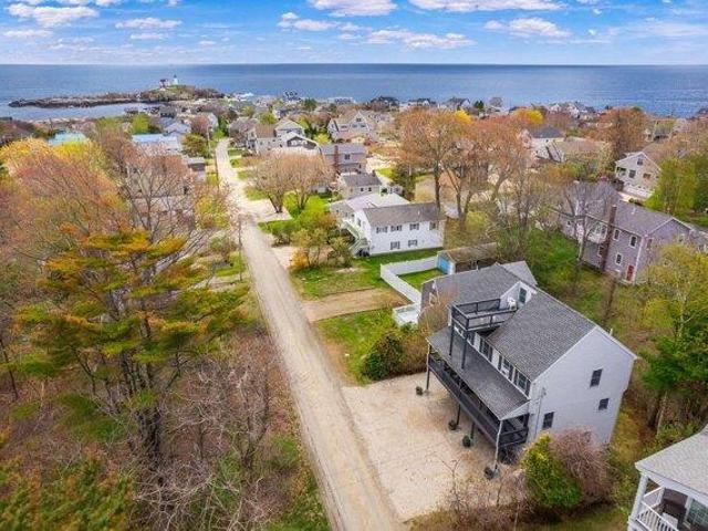 5 bedroom, York ME 03909 104010416