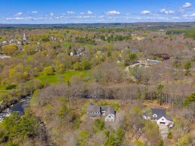 5 bedroom, Yarmouth ME 04096 102592821