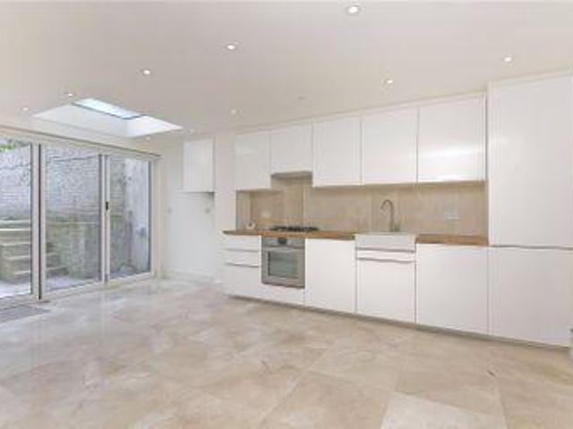 5 Bedrooms Maisonette for rent in St. Pancras Way, London NW1