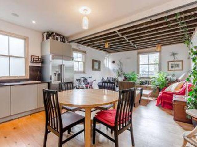 5 Bedrooms Maisonette for rent in Swaby Road, Earlsfield SW18