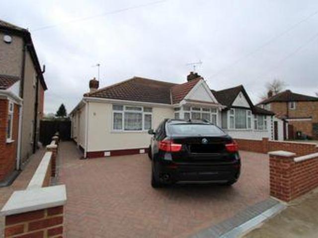 5 Bedrooms Bungalow for sale in Leamington Place, Hayes UB4