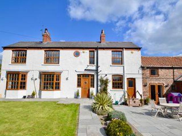 5 Bedrooms Cottage for sale in Pinfold Lane, Fishlake, Doncaster DN7