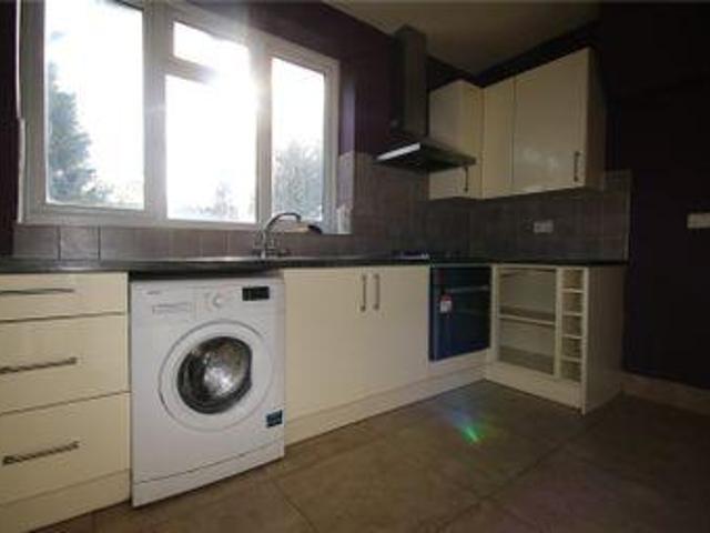 5 Bedrooms Detached bungalow for rent in The Drive, Wembley HA9