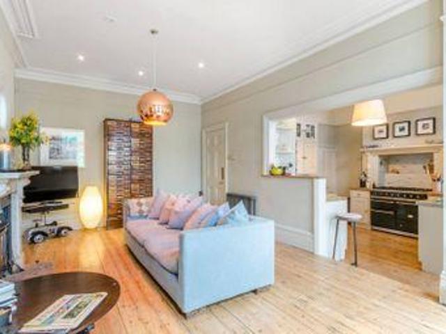 5 Bedrooms Detached house for rent in Merton Hall Road, Wimbledon SW19