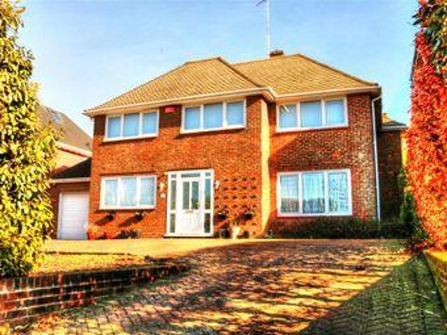 5 Bedrooms Detached house for rent in Old Bedford Road, Luton LU2