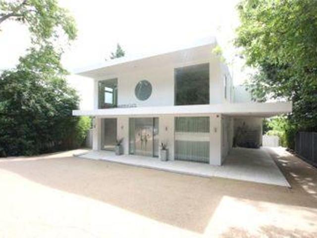 5 Bedrooms Detached house for rent in Arkley, Hertfordshire EN5