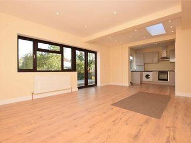 5 Bedrooms Detached house for rent in Carlton Avenue East, Wembley HA9