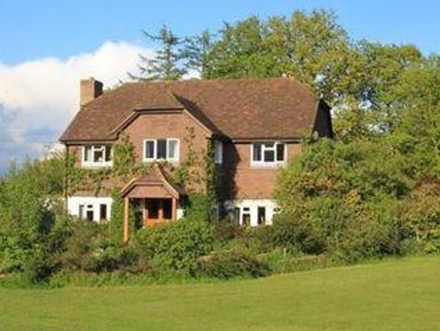 5 Bedrooms Detached house for rent in Golford Road, Cranbrook, Kent TN17