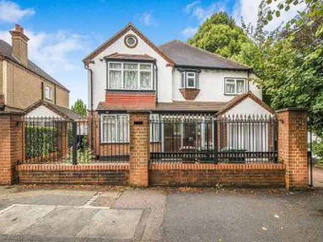 5 Bedrooms Detached house for rent in Sandy Lane South, Wallington SM6