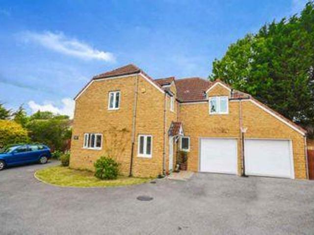 5 Bedrooms Detached house for rent in Silver Street, South Petherton TA13