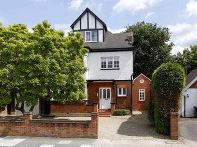 5 Bedrooms Detached house for rent in Walpole Road, Surbiton KT6
