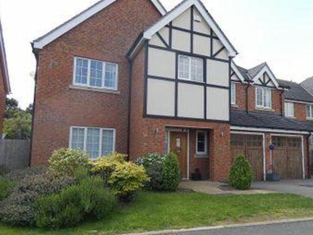 5 Bedrooms Detached house for rent in Wellsgreen Place, Wistaston, Wistaston CW2