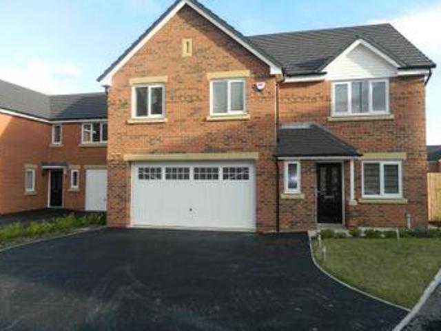 5 Bedrooms Detached house for rent in Winchester Drive, Devonshire Park, Bolton BL1