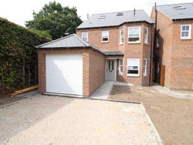 5 Bedrooms Detached house for sale in Mulberry Close, Beeston, Nottingham NG9