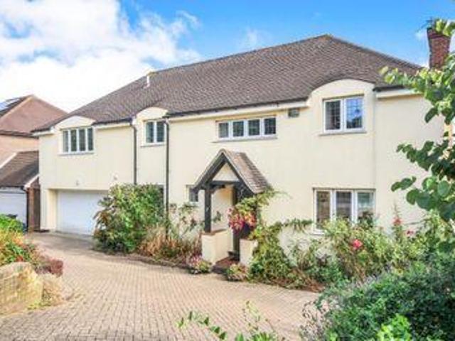 5 Bedrooms Detached house for sale in Manor Way, South Croydon CR2
