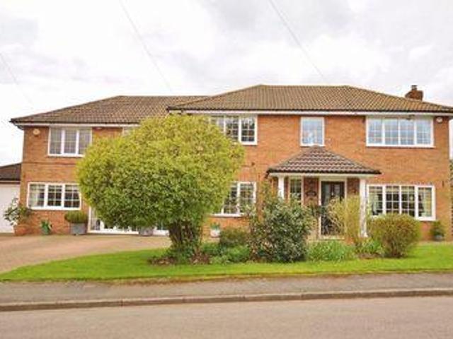 5 Bedrooms Detached house for sale in Monkton Way, Speen, Princes Risborough HP27