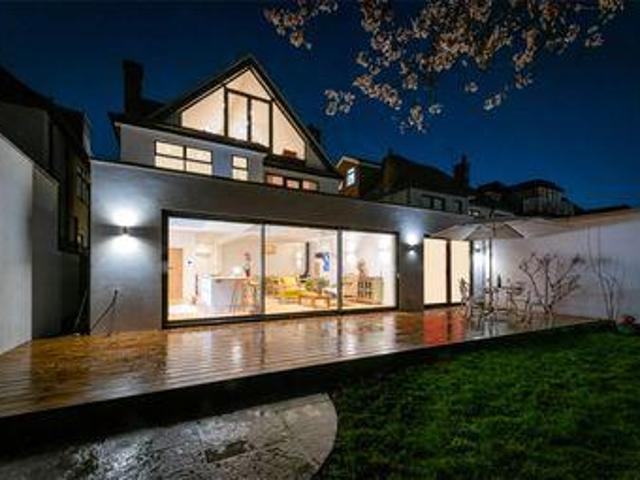 5 Bedrooms Detached house for sale in Mount Pleasant Road, Brondesbury, London NW10