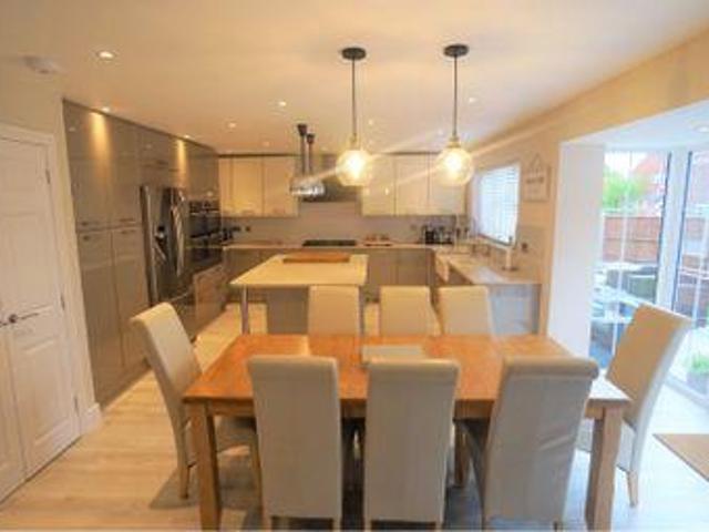 5 Bedrooms Detached house for sale in Newark Road, Lincoln LN6