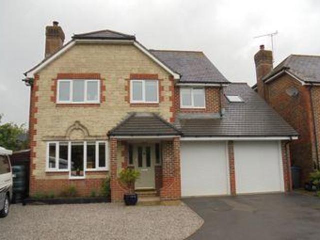5 Bedrooms Detached house for sale in Newhurst Park, Hilperton, Trowbridge BA14