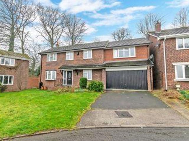 5 Bedrooms Detached house for sale in Newlands Close, Frodsham WA6