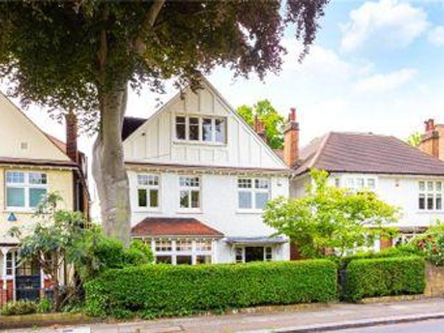 5 Bedrooms Detached house for sale in Oakcroft Road, London SE13