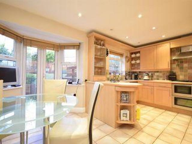 5 Bedrooms Detached house for sale in Admiral Close, Stoke Park, Bristol BS16