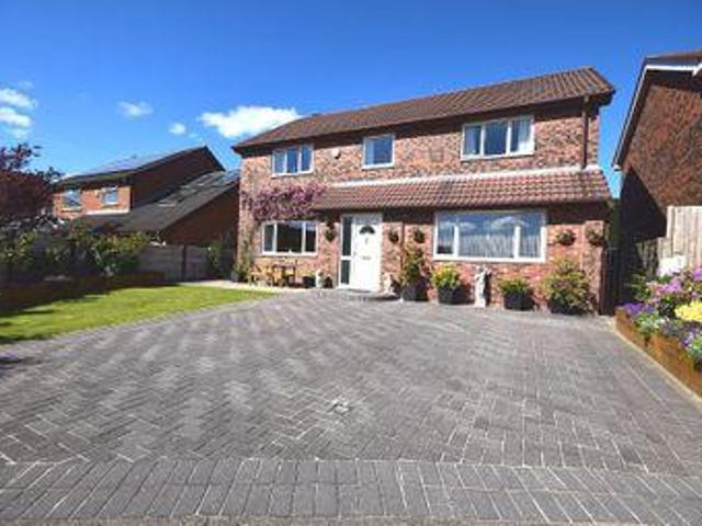 5 Bedrooms Detached house for sale in Allesley Close, Westhoughton BL5