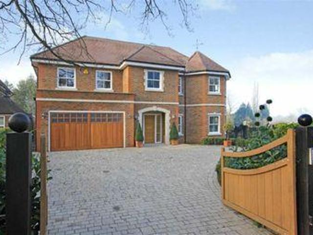 5 Bedrooms Detached house for sale in Arkley Lane, Arkley, Herts EN5